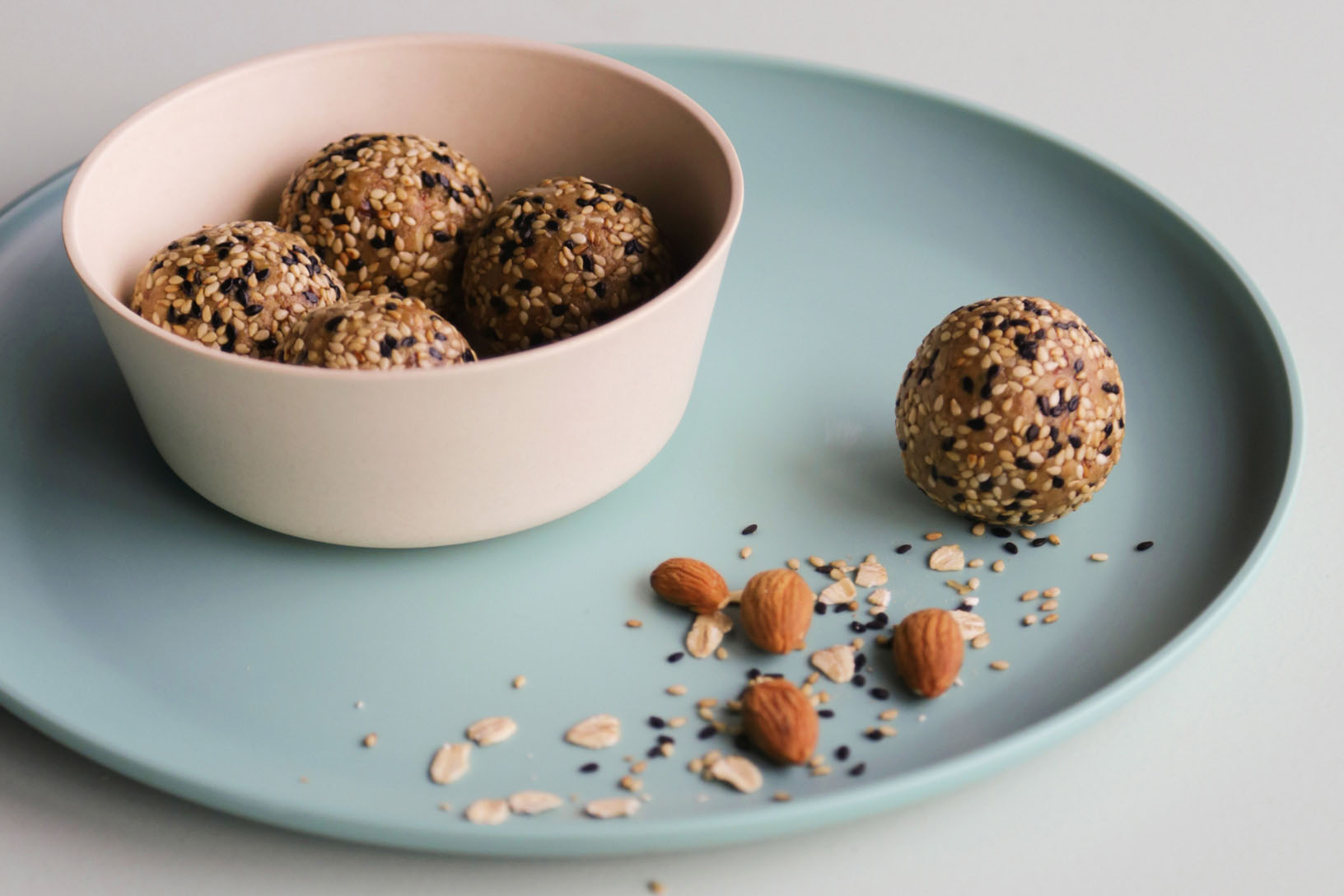Sesame Bites - Recipe - nutribullet