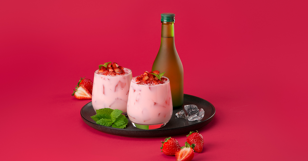 Strawberry Soju Cocktail - SmartSense Blender - Recipe